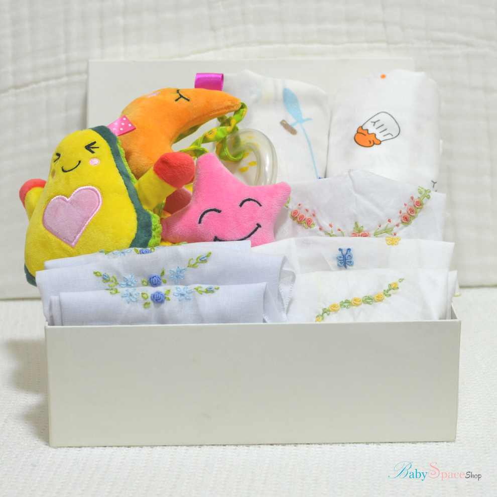 Baby Smile Hamper Cot Toy – BabySpace Shop